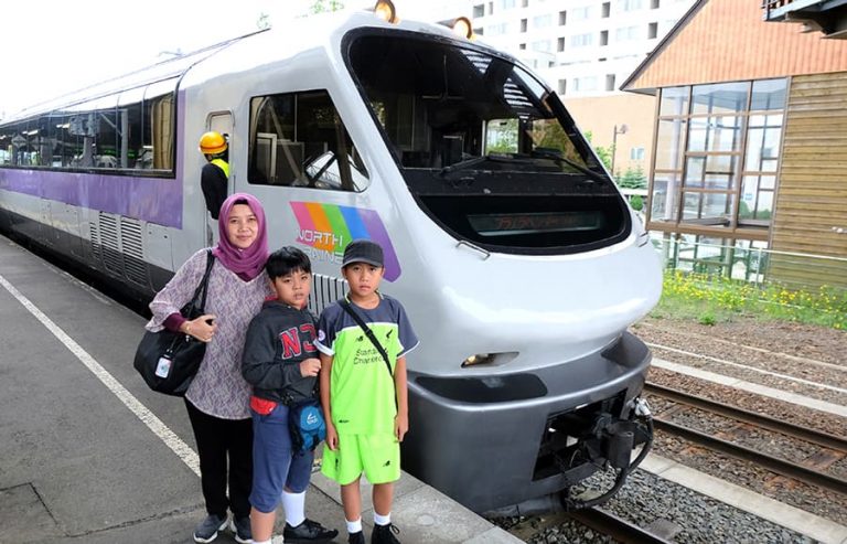 Trang Trại Tomita (Tomita Farm): "Thiên đường Hoa" ở Hạ Giới